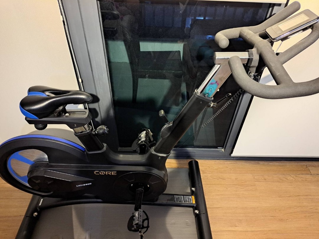 Core MBX2500 Spinning Exercise Bike, Sports Equipment, Exercise ...