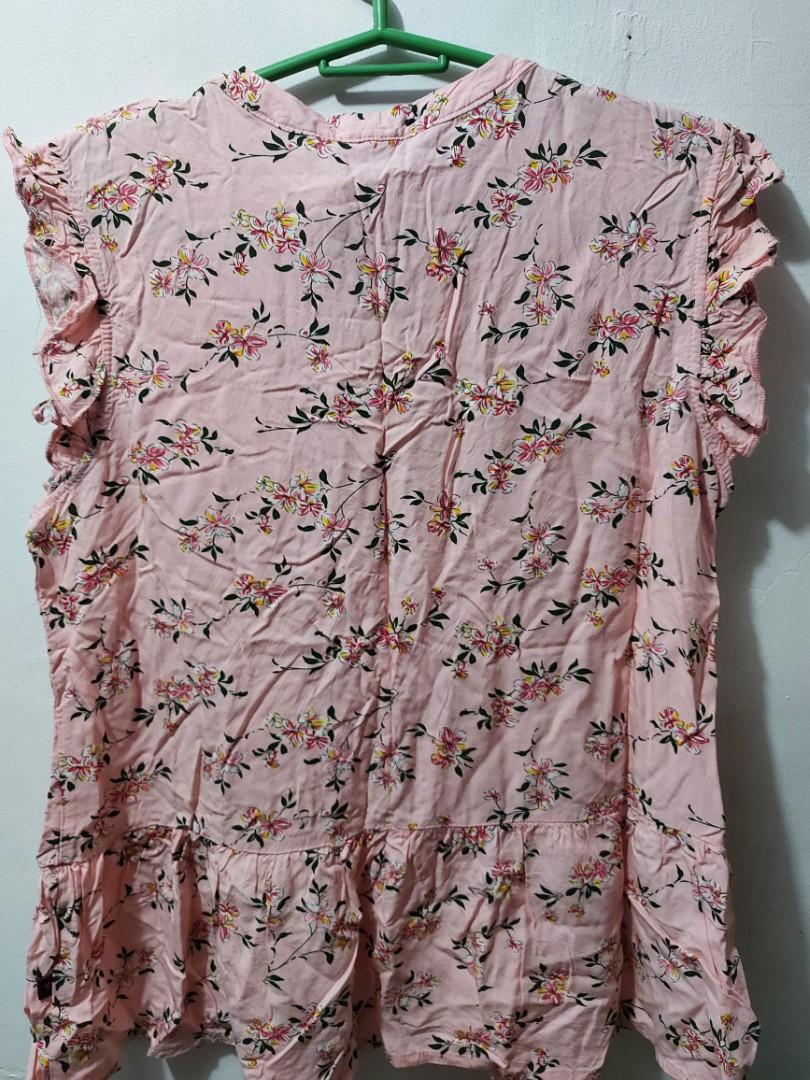 CRISSA FLORAL TOP LARGE, Women's Fashion, Tops, Blouses on Carousell