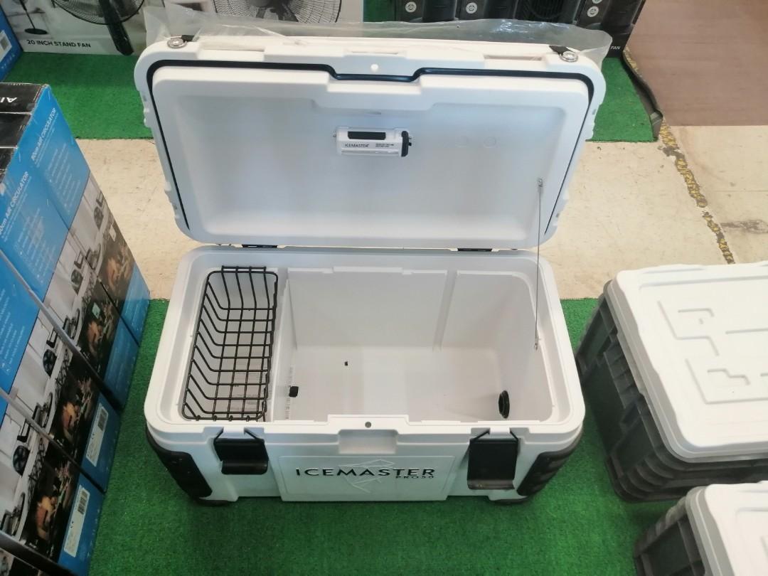 Ice Master Cooler, Sports Equipment, Fishing on Carousell