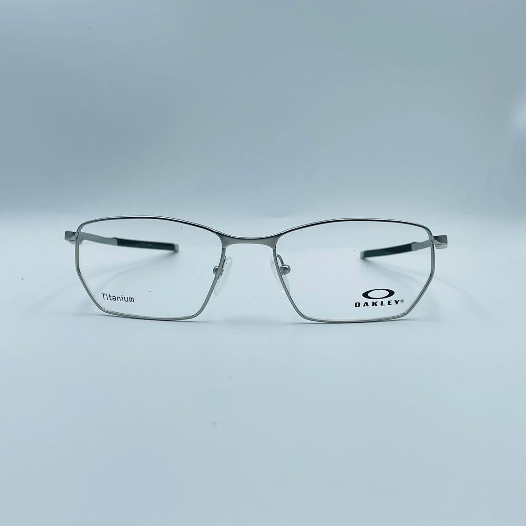 Oakley Monohull Satin Chrome 55 Titanium, Men's Fashion, Watches ...