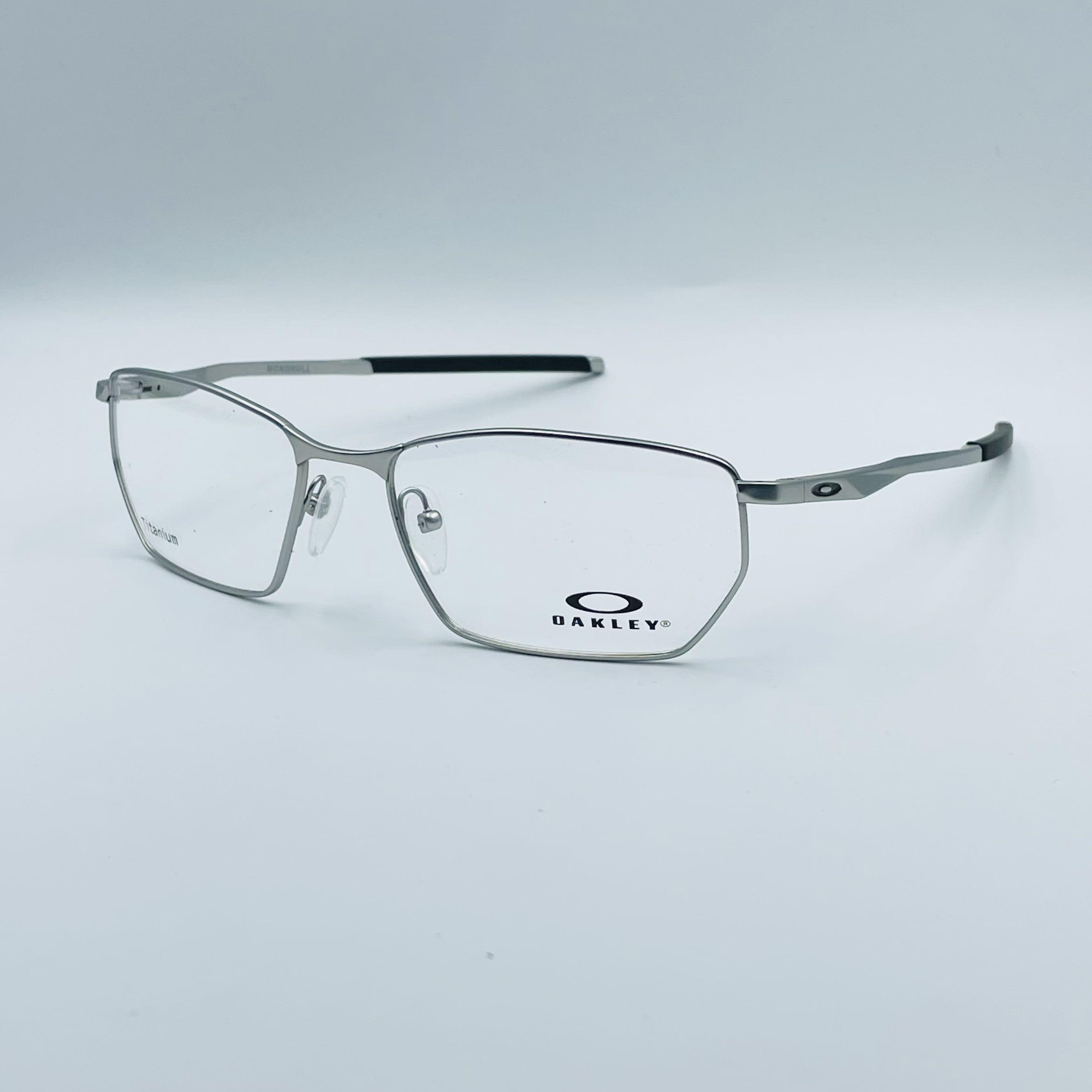 Oakley Monohull Satin Chrome 55 Titanium, Men's Fashion, Watches ...