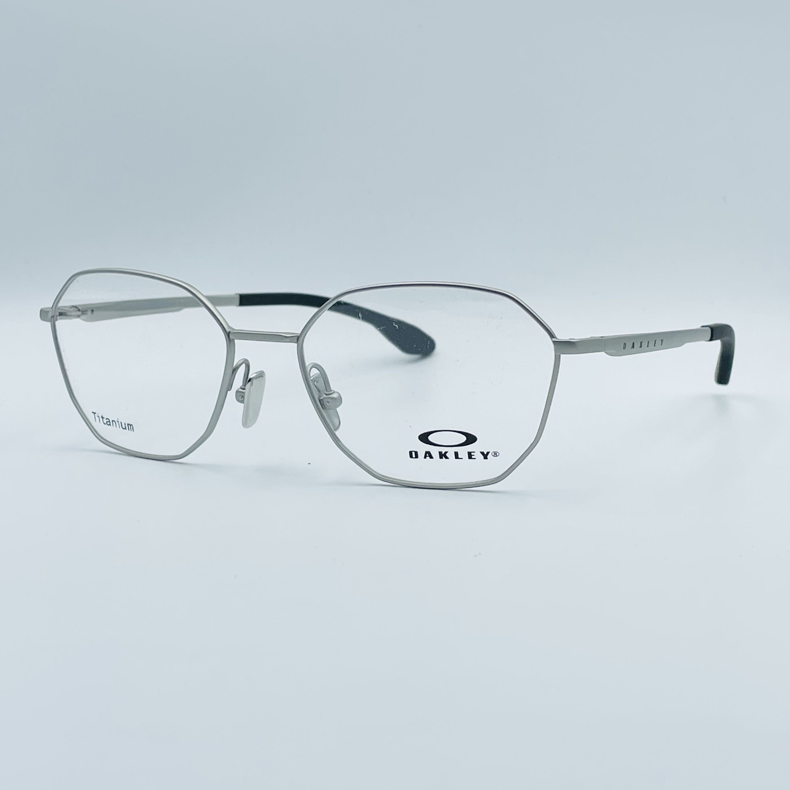 Oakley Sobriquet Chrome 51/53 Titanium, Men's Fashion, Watches ...