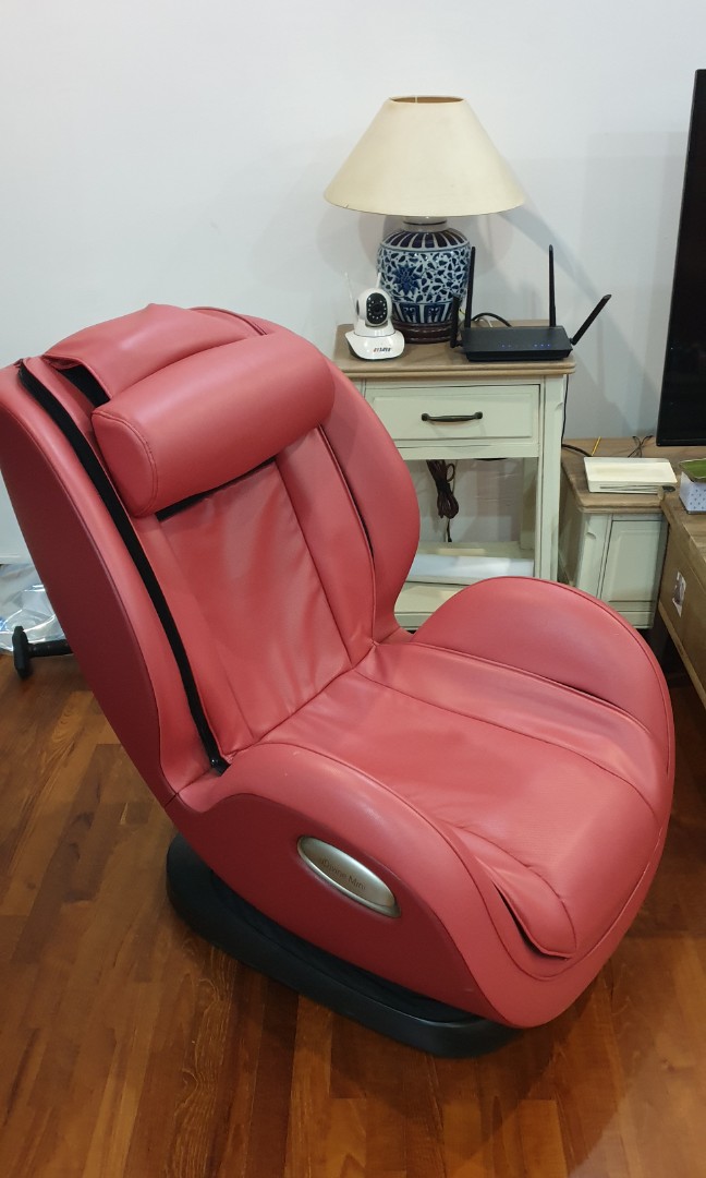 OSIM UDivine Mini Massage Chair, Health & Nutrition, Massage Devices on ...