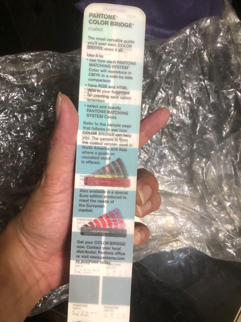 PANTONE FORMULA GUIDE /SOLID COATED 調色 色卡 99%新全新無用過 001C-116C, 其他, 其他 ...