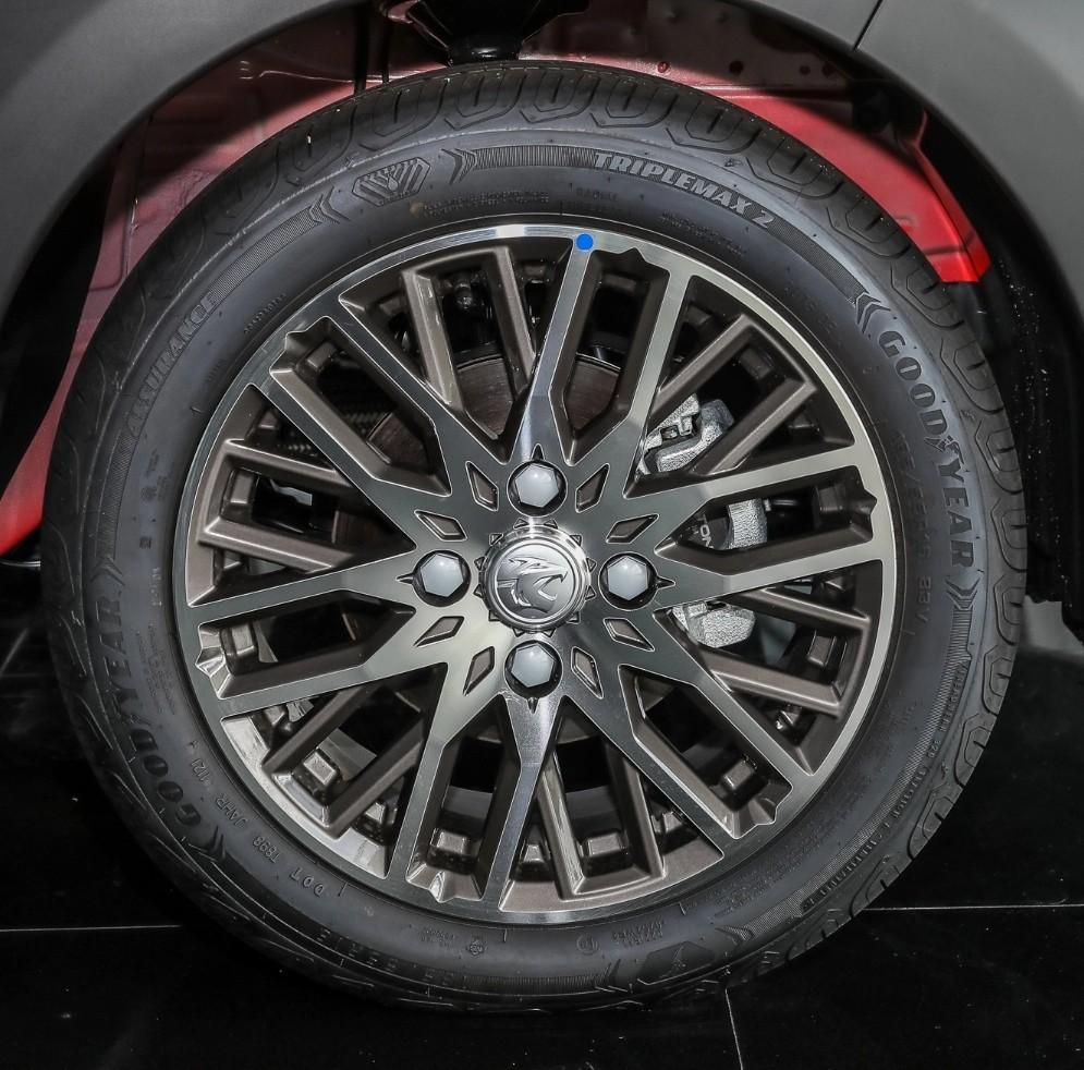 Looking for Proton Iriz Active Ori 16" PCD 114.3 Rims & 185/55R16 Tyres ...