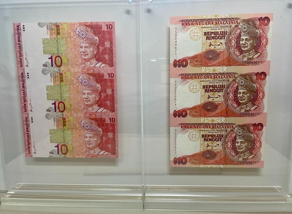 RM10 uncut 3 in 1 Pairing (with Folder), Hobbies & Toys, Memorabilia ...
