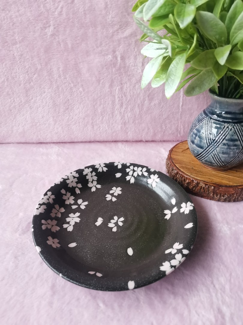 Sakura Cake Plate, Furniture & Home Living, Kitchenware & Tableware ...