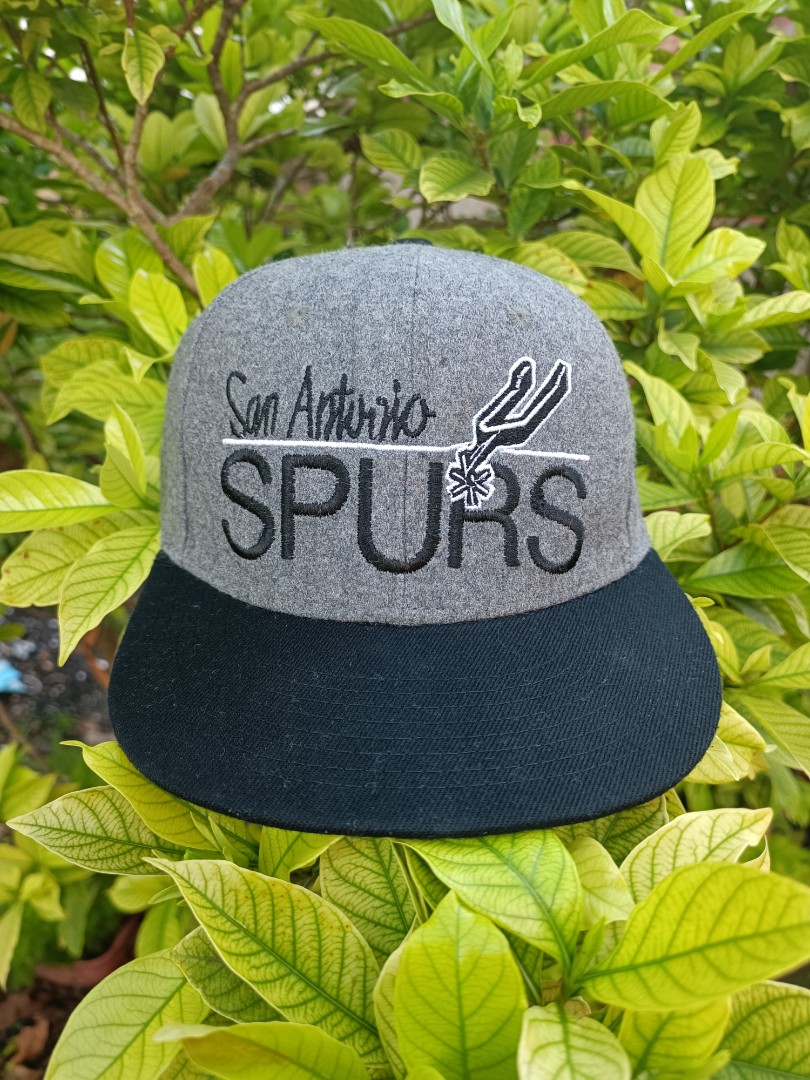 San Antonio Spurs Script Side Logo Snapback by New era, Men's Fashion ...