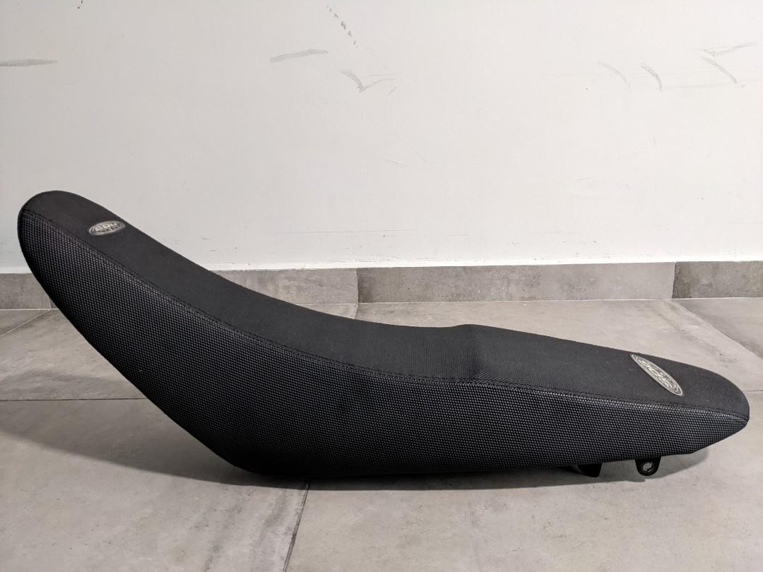SDG seat for drz400sm, Motorcycles, Motorcycle Accessories on Carousell