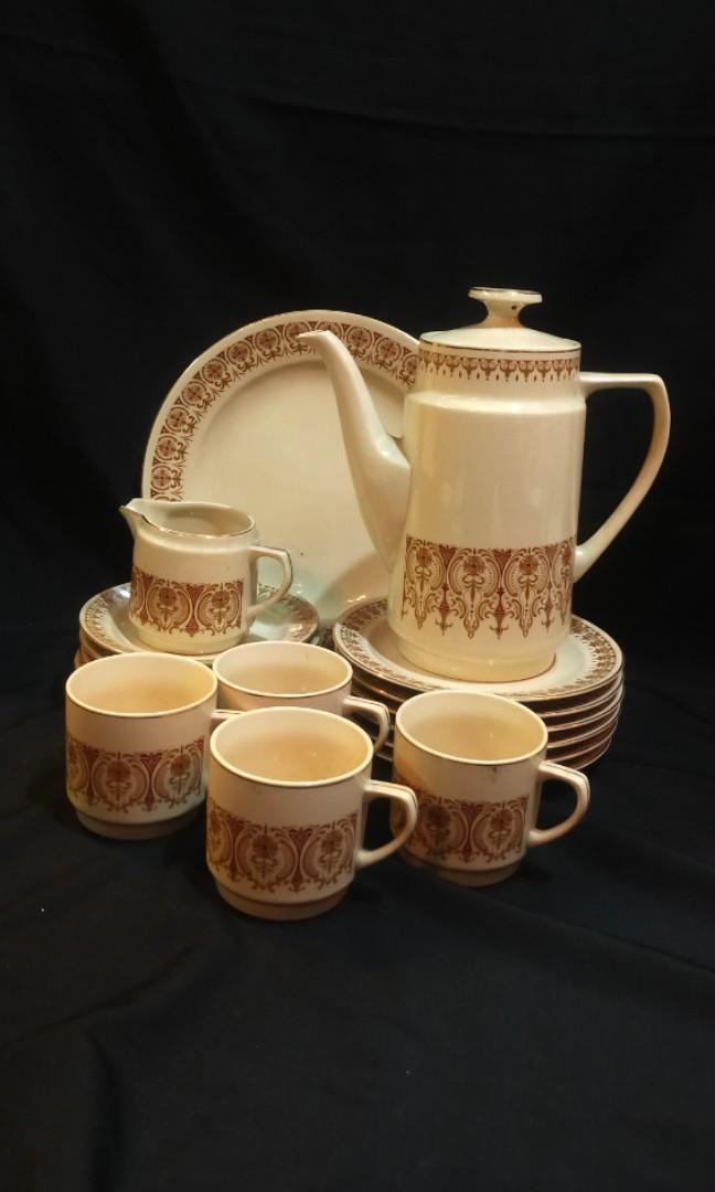 Tea set keramik jadul Kunlun, Antik, Pajangan di Carousell