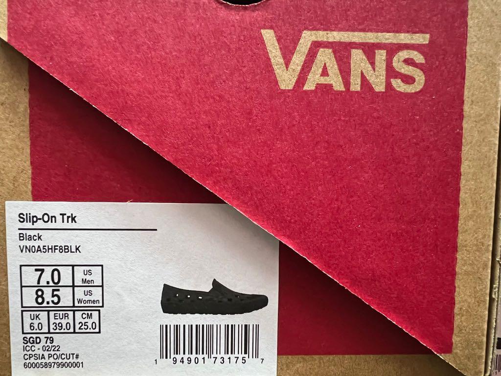 Vans Trek Slip on, Luxury, Sneakers & Footwear on Carousell