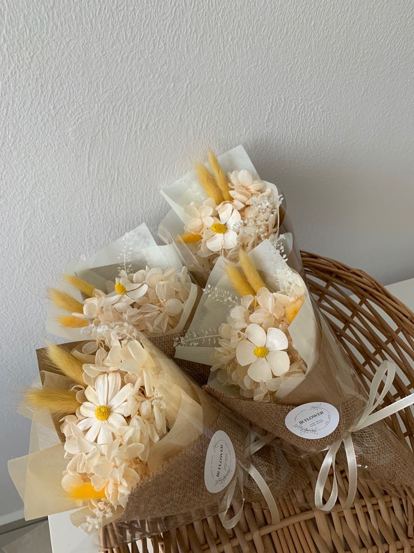 Yellow Preserved Hydrangeas Bouquet, Hobbies & Toys, Stationery & Craft ...