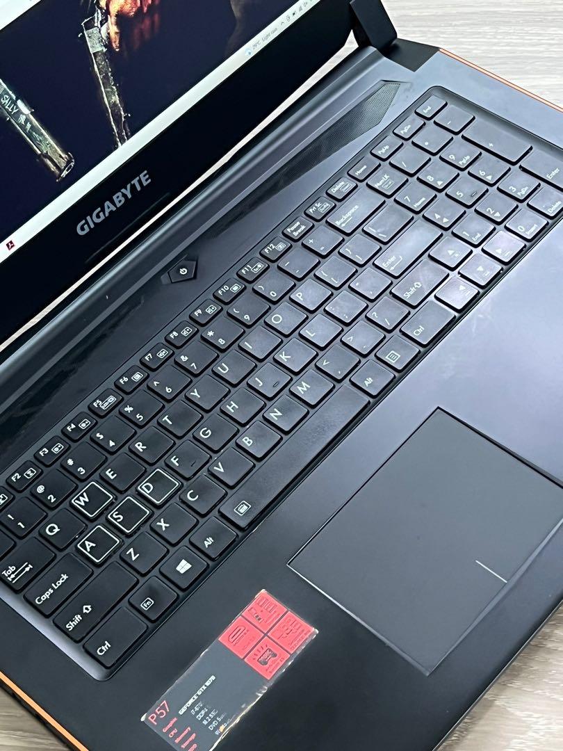 17.3” Gigabyte P57 Gaming Laptop/ i7-6700HQ/16GB RAM/ 256GB M.2 SSD+ ...
