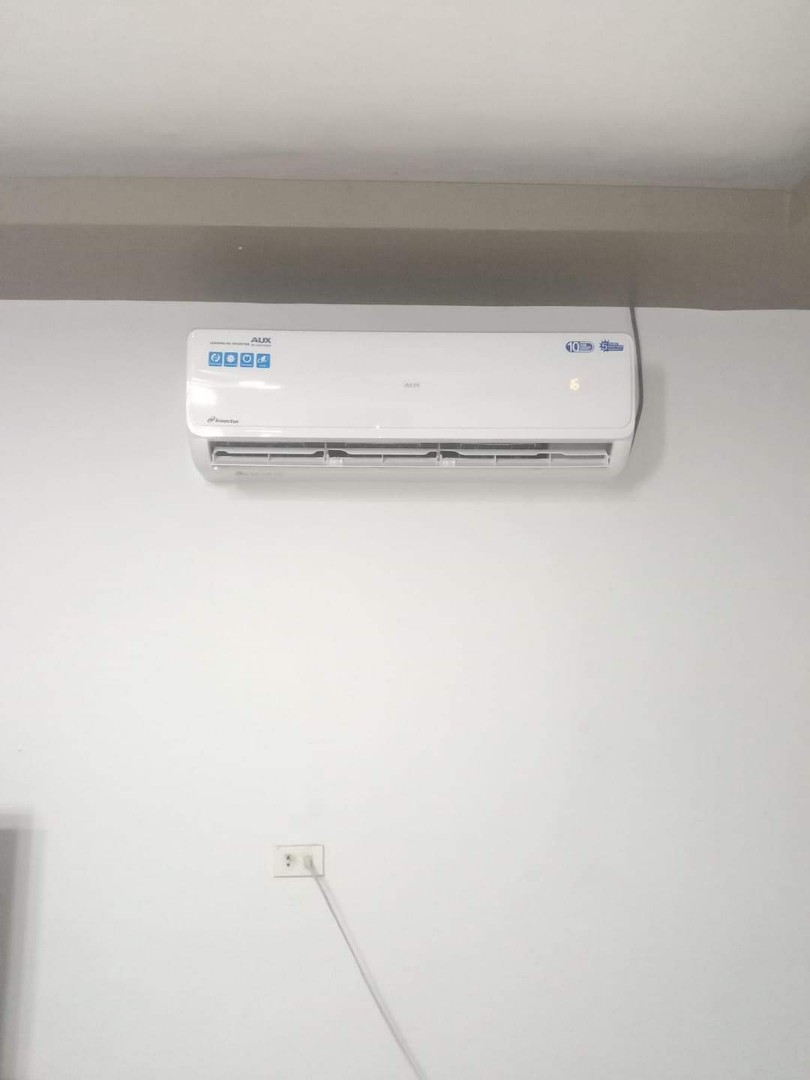 AUX DC INVERTER SPLIT TYPE WITH FREE INSTALLATION, TV & Home Appliances ...
