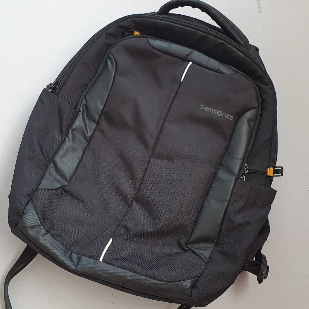 Backpack Samsonite, Fesyen Pria, Tas & Dompet , Ransel di Carousell