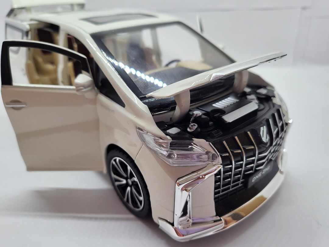 [Brand New] 1/24 Toyota Alphard Diecast Model Toy Car, Hobbies & Toys ...