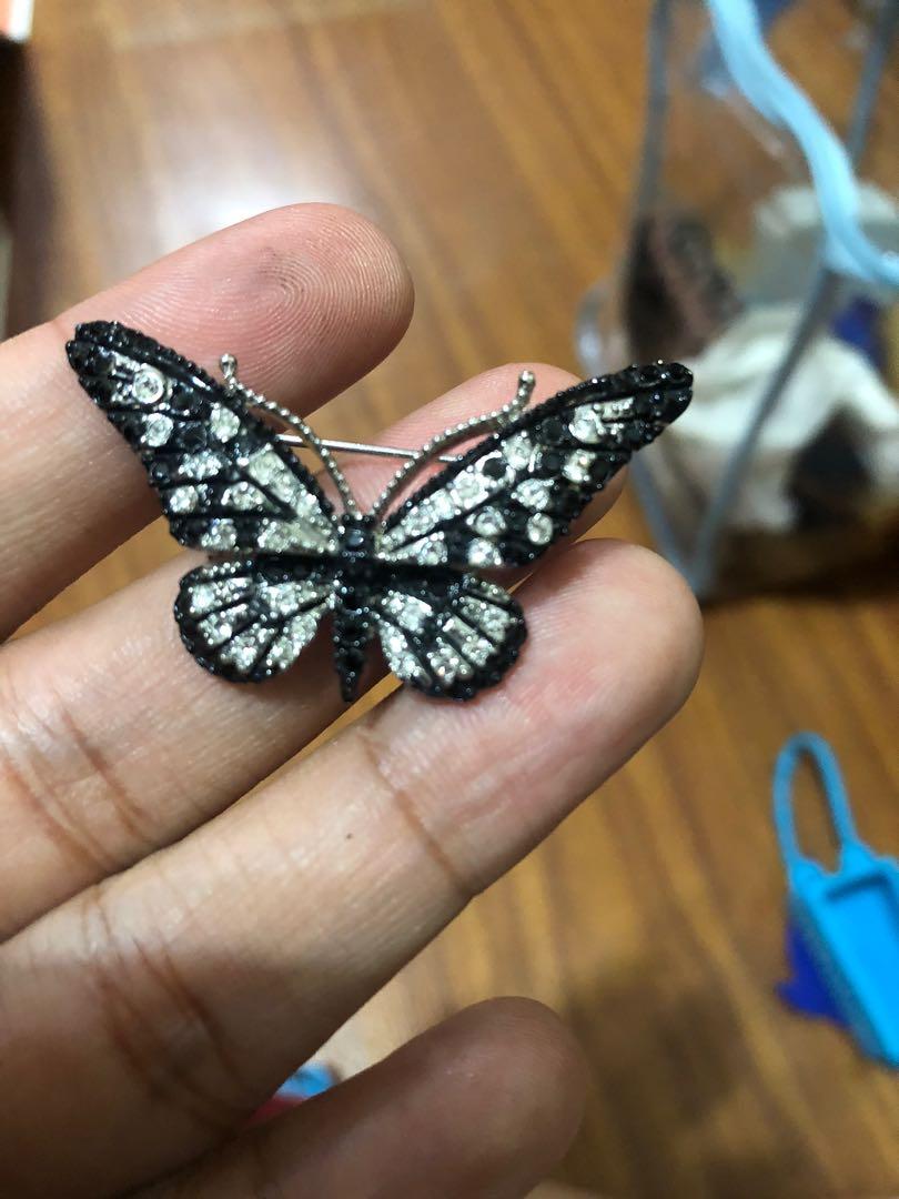 Butterfly pin, Women's Fashion, Jewelry & Organizers, Brooches on Carousell
