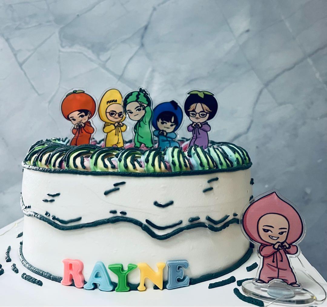 Enhypen comic style cake, Food & Drinks, Homemade Bakes on Carousell