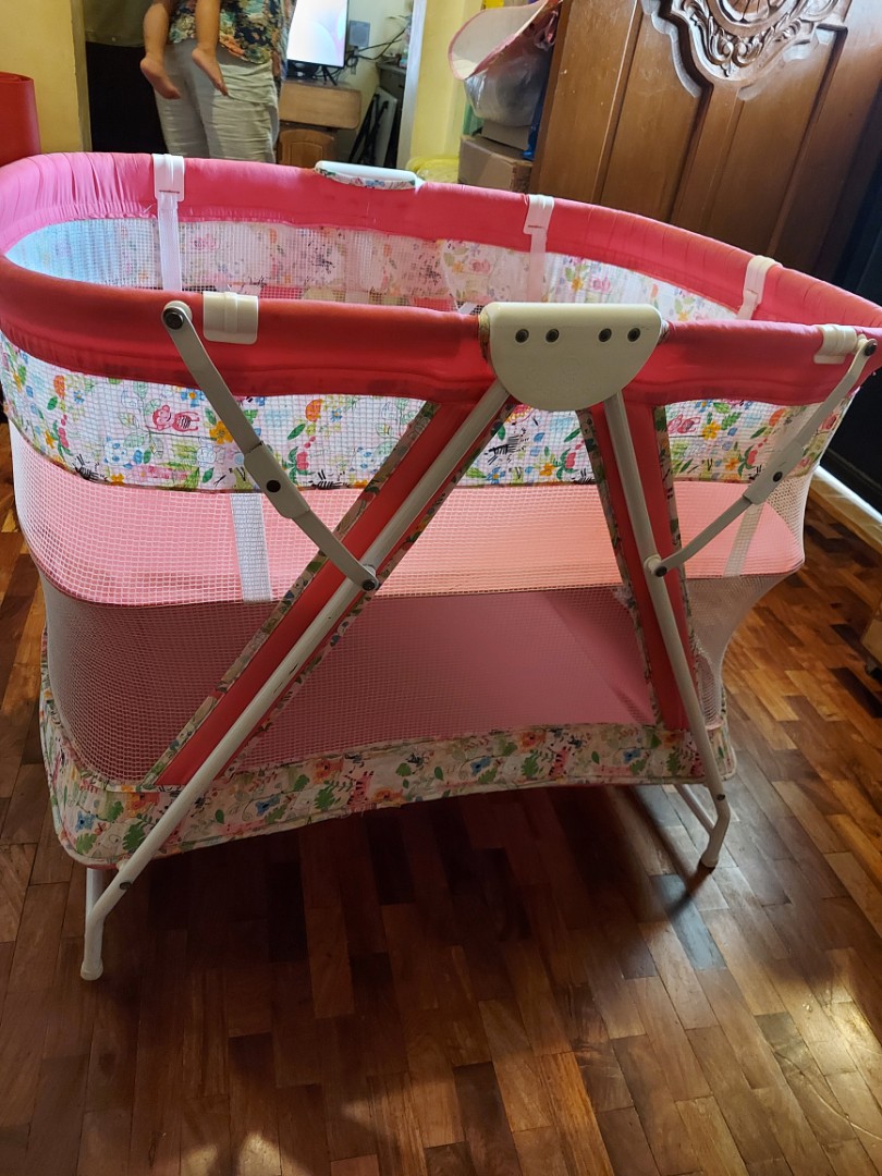 Giant Carrier Crib, Babies & Kids, Baby Nursery & Kids Furniture, Cots ...