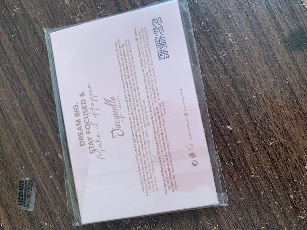 Jacquelle Rose Extract Oil Control Paper, Kesehatan & Kecantikan, Rias ... Jacquelle Rose Extract Oil Control Paper, Kesehatan & Kecantikan, Rias ...