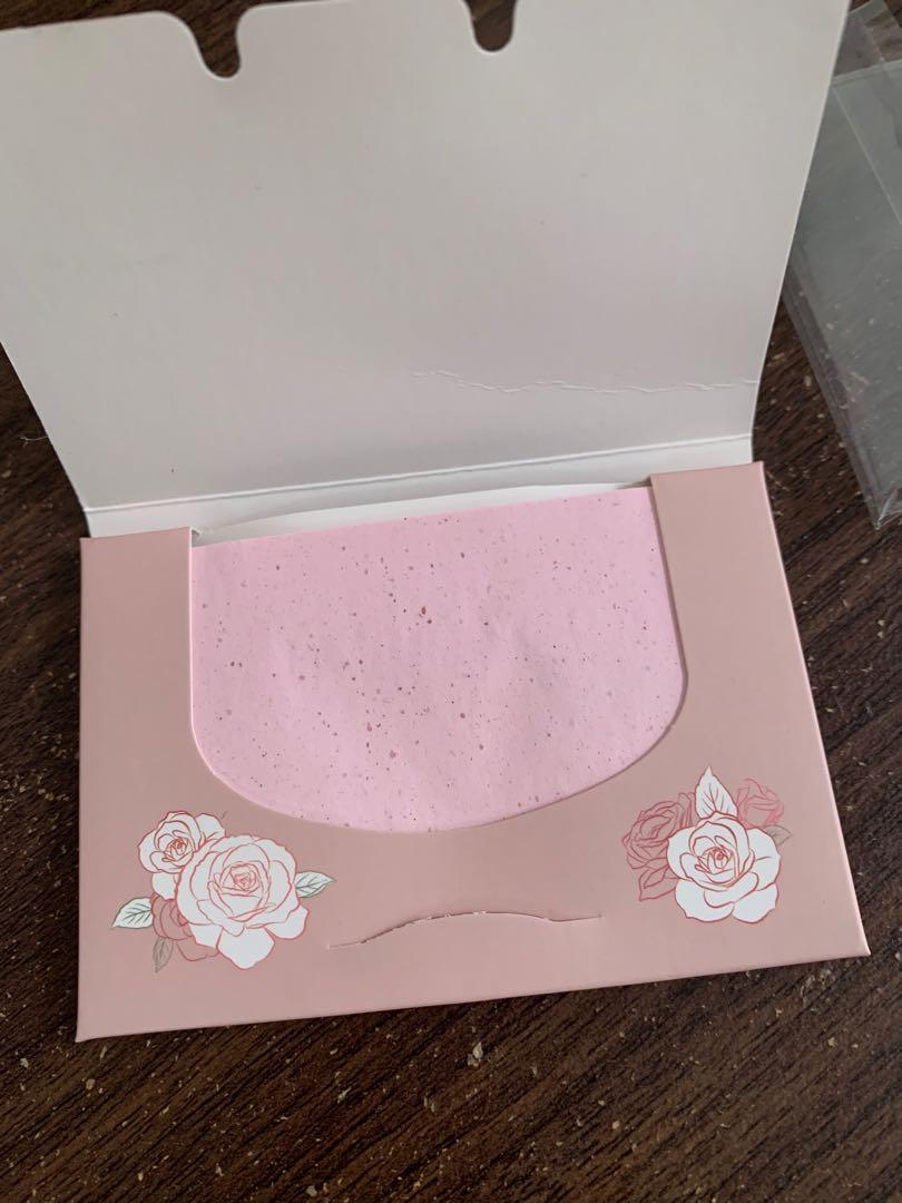 Jacquelle Rose Extract Oil Control Paper, Kesehatan & Kecantikan, Rias ... Jacquelle Rose Extract Oil Control Paper, Kesehatan & Kecantikan, Rias ...