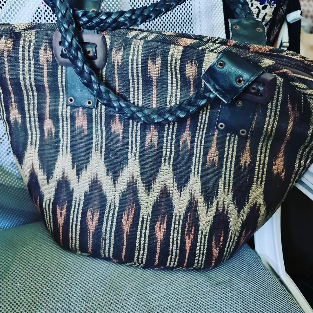 lot of 2 native Filipiniana Filipino bags medium, Women's Fashion, Bags ...