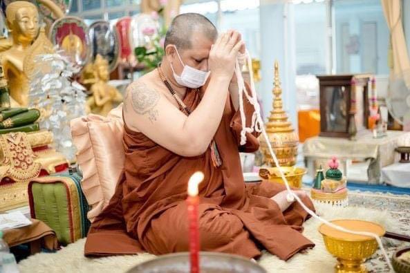 LP Thuad Thai Amulet - Chao Khun Rak Analayo, Hobbies & Toys ...