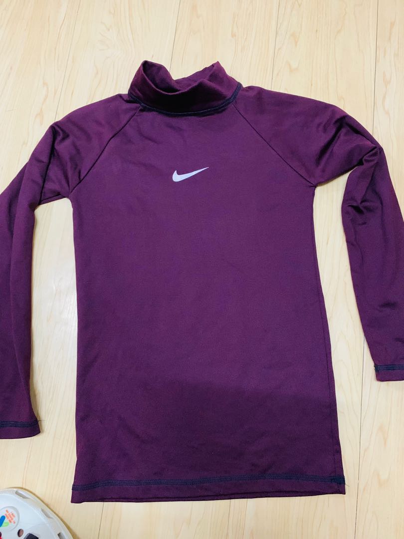 Nike Rashguard, Women's Fashion, Swimwear, Rash guard on Carousell