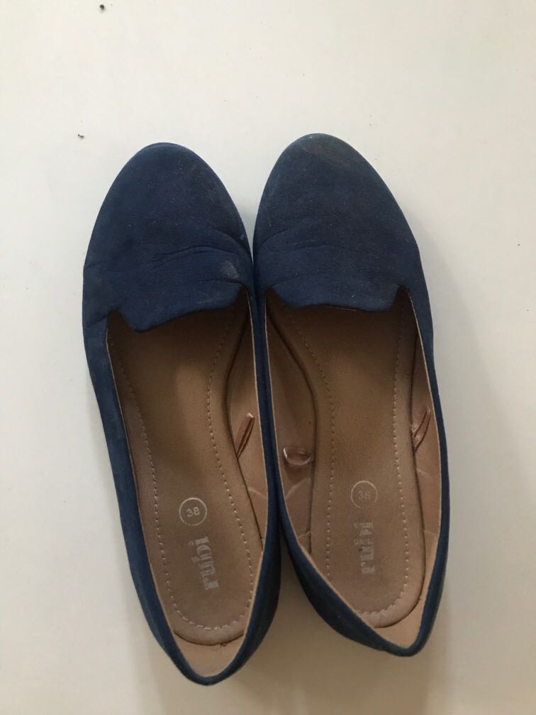 Rubi Flats (Navy Blue), Women's Fashion, Footwear, Flats & Sandals on ...
