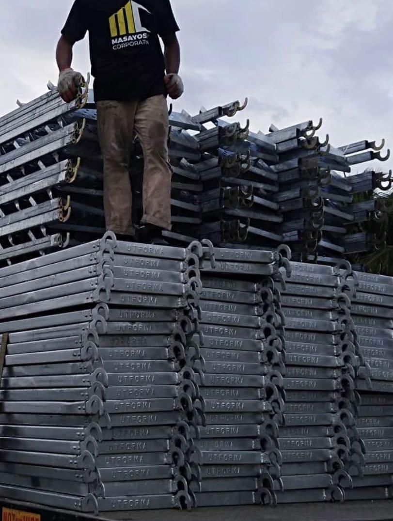 scafolding, H frame, GI catwalk, GI ladder, GI pipe, metal planks, head ...