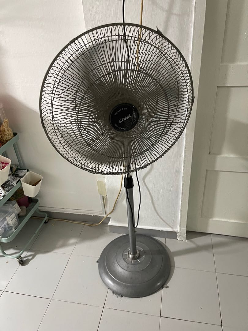 Sona power fan (Metal blade), Furniture & Home Living, Lighting & Fans ...