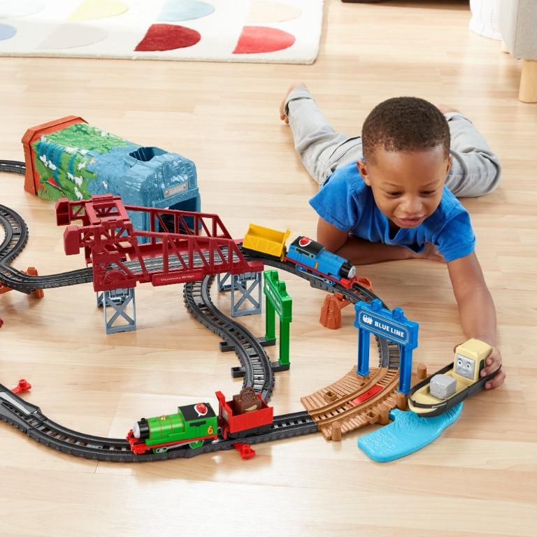 Thomas & Friends Motorized Talking Thomas & Percy Train Set, Hobbies ...