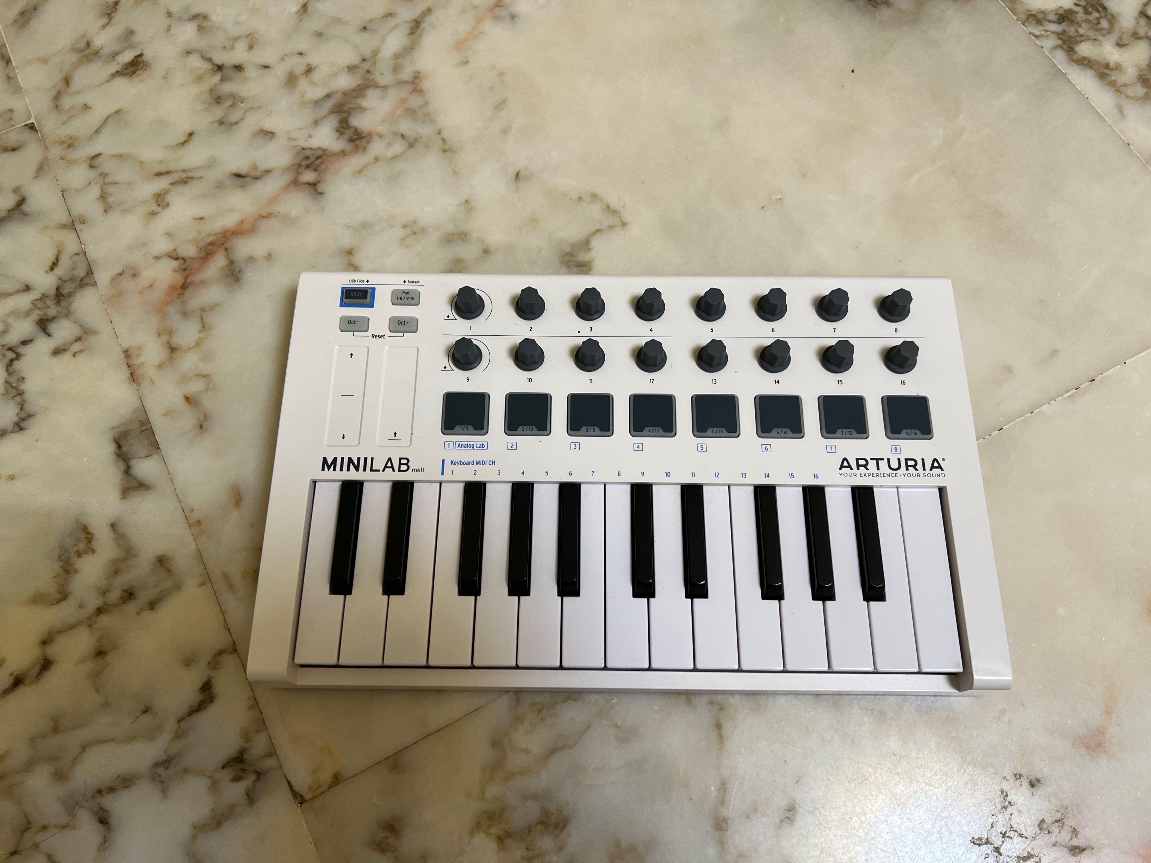 Arturia minilab mk2, Hobbies & Toys, Music & Media, Musical Instruments ...