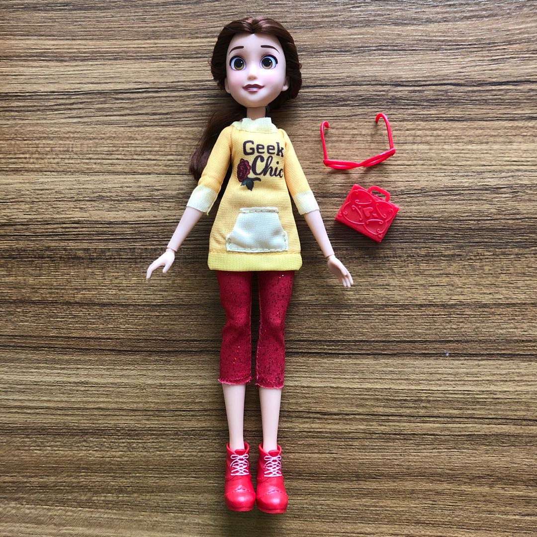 Belle Comfy Princess Squad (Disney Princess) doll, Hobbies & Toys, Toys ...