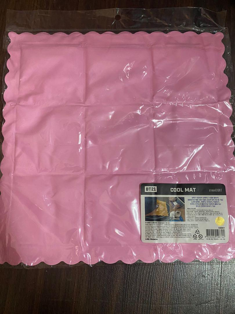 BT21 Studio Eight Cooky Cool Mat, Hobbies & Toys, Memorabilia ...