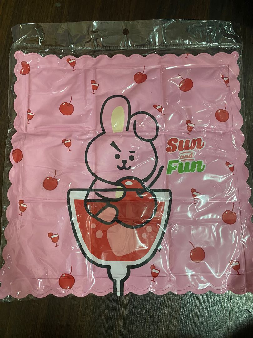 BT21 Studio Eight Cooky Cool Mat, Hobbies & Toys, Memorabilia ...