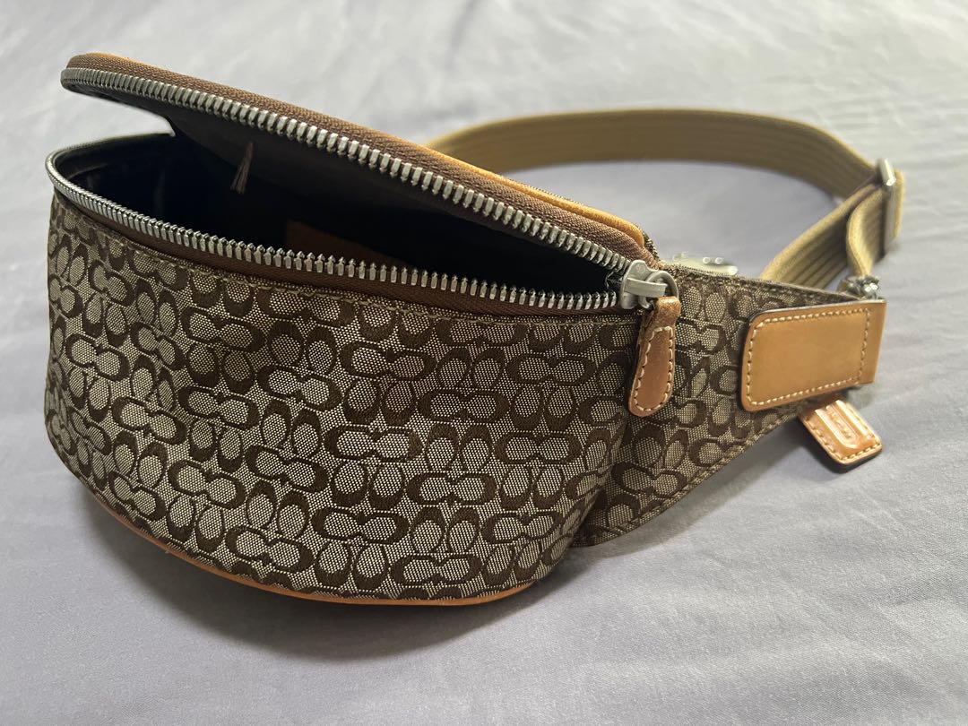Coach Waist Pouch, Women's Fashion, Bags & Wallets, Purses & Pouches on ...