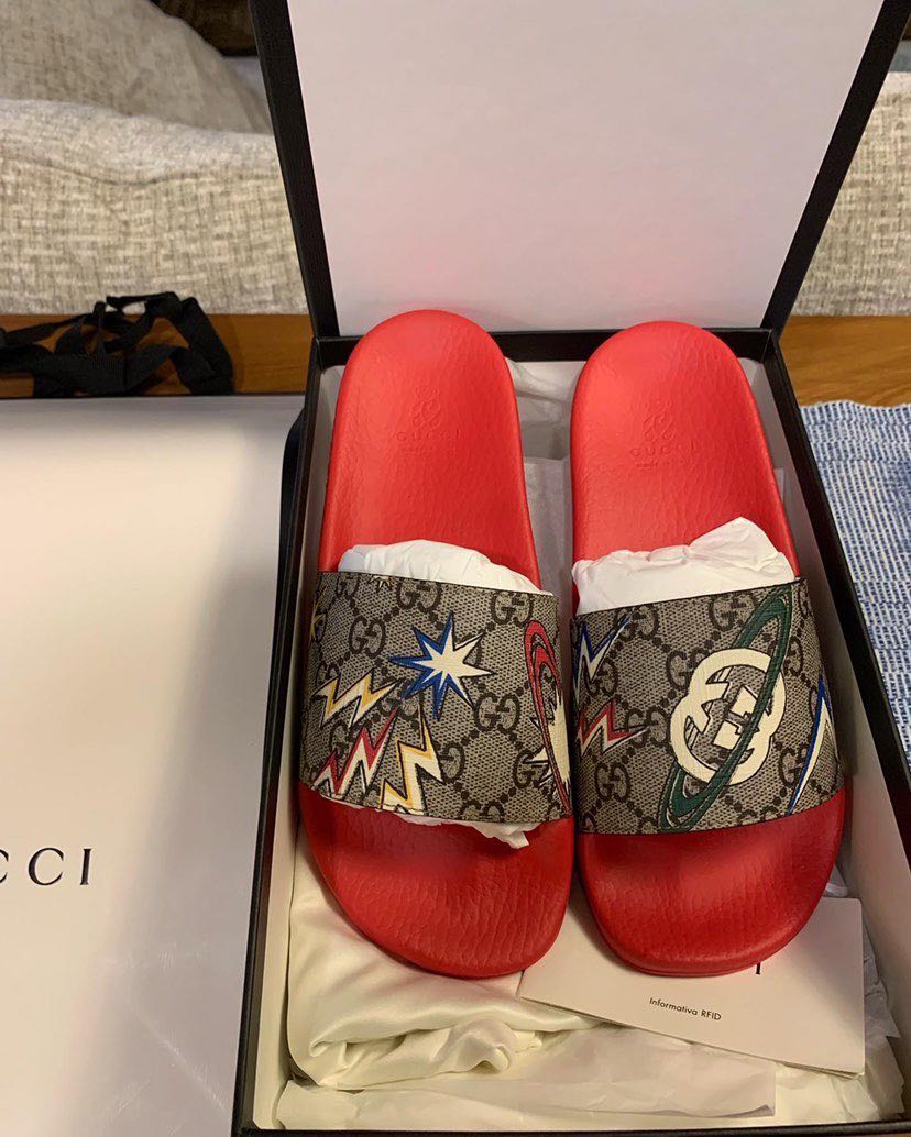 Gucci Pool Slides, Women's Fashion, Footwear, Flats & Sandals on Carousell