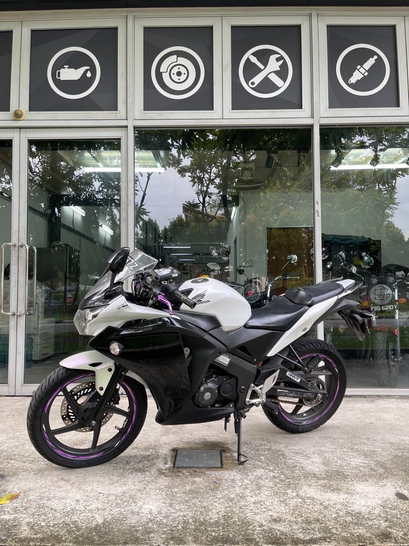 Honda CBR 150R, Motorcycles, Motorcycles for Sale, Class 2B on Carousell