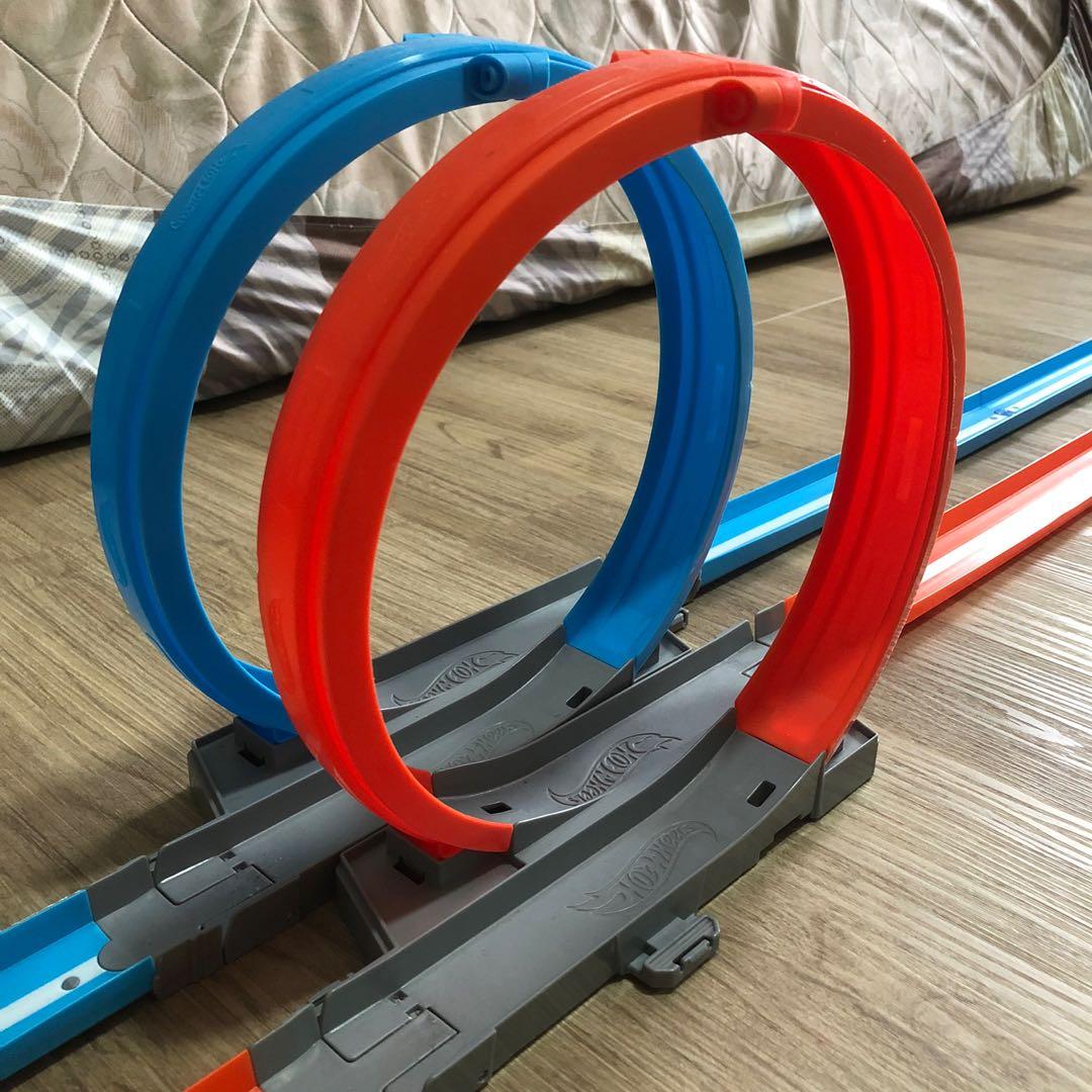 Hotwheels Double Loop Dash Playset, Hobbies & Toys, Toys & Games on ...