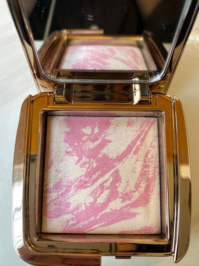 Hourglass ambient lighting blush ethereal, 美容＆化妝品, 健康及美容 - 皮膚護理, 化妝品 ...