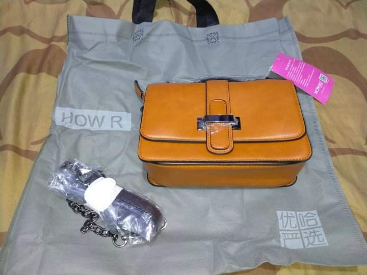 How R U Bag, Women's Fashion, Bags & Wallets, Shoulder Bags on Carousell