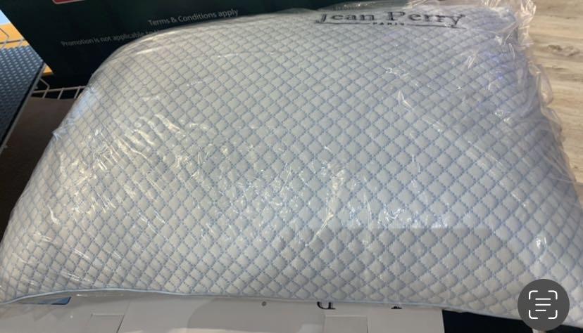 Jean Perry Memory Foam Pillow, Furniture & Home Living, Bedding ...