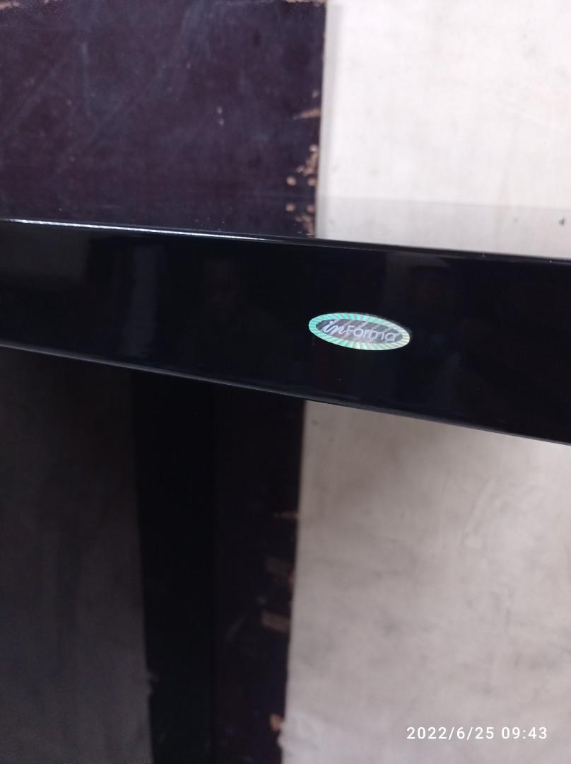 Meja mini bar informa, Perabotan Rumah di Carousell