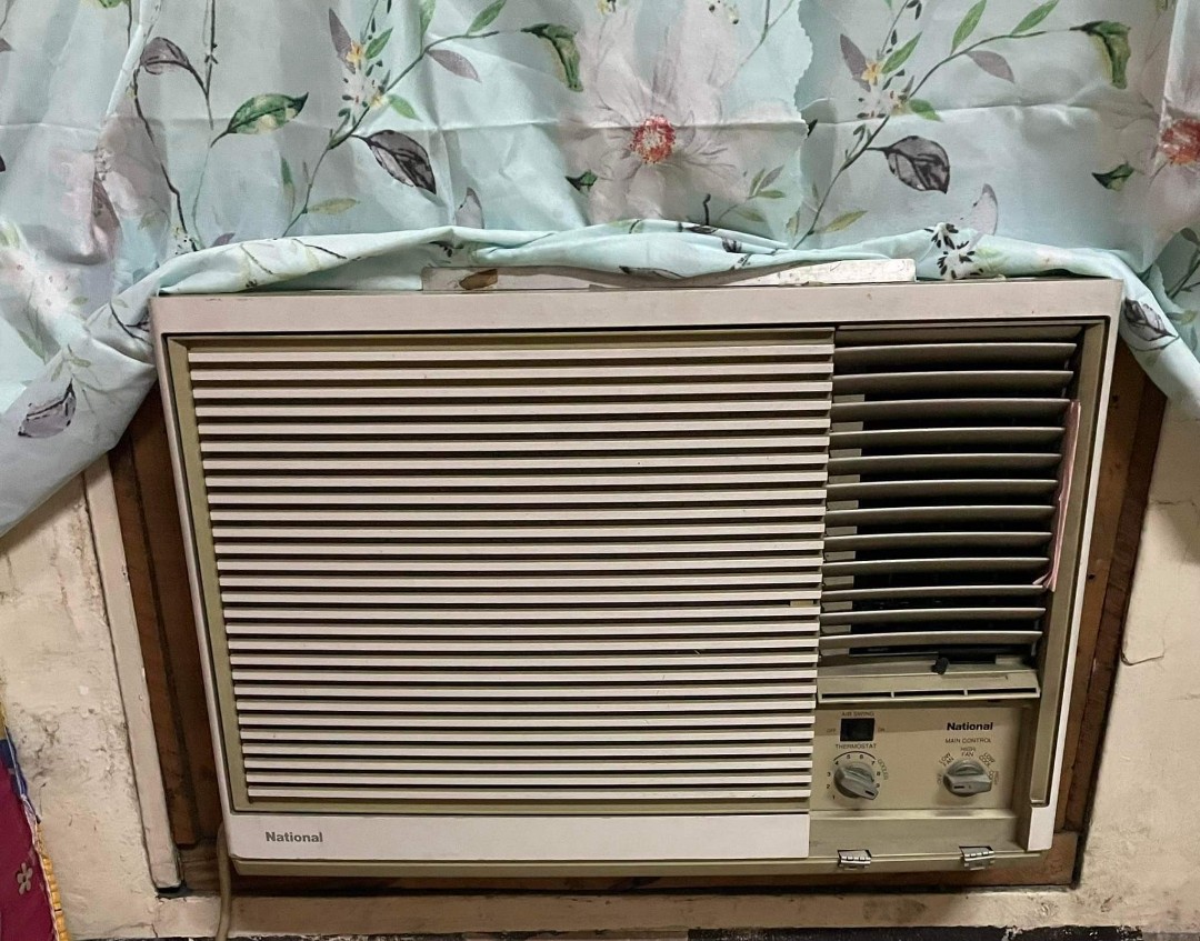 National Window type aircon unit 1HP (C2-902FPH), TV & Home Appliances ...