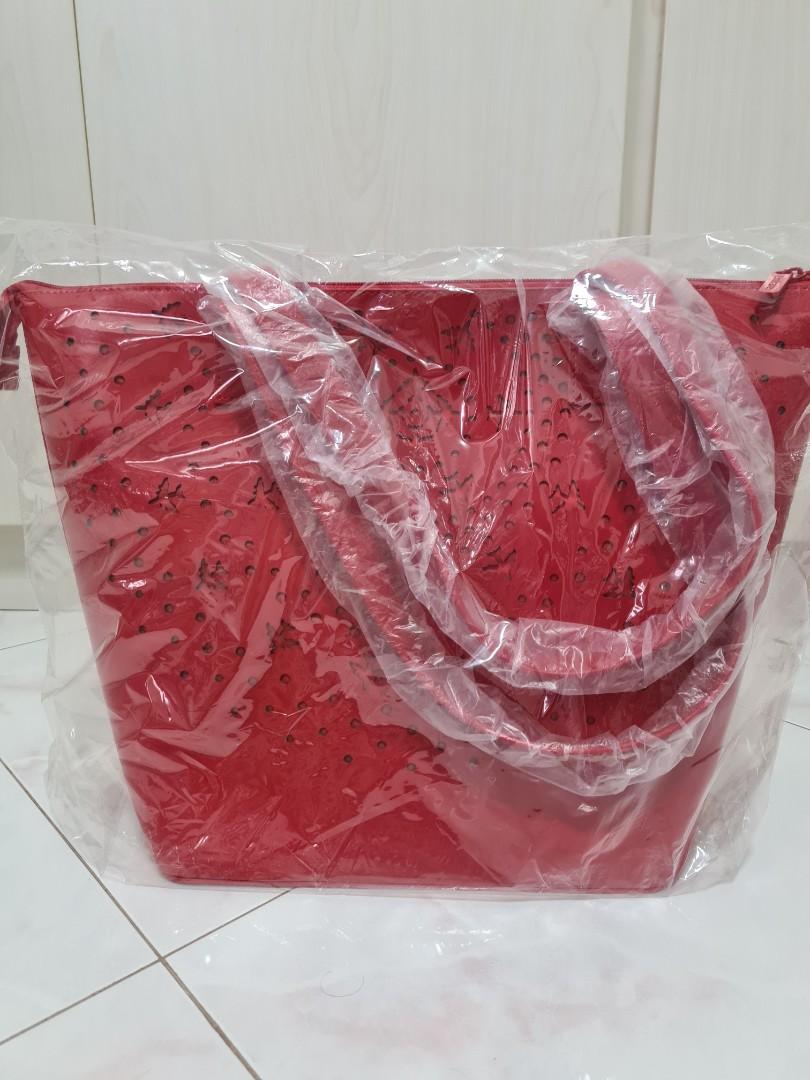 New Emirates Leather Tote Bag, Women's Fashion, Bags & Wallets, Tote ...