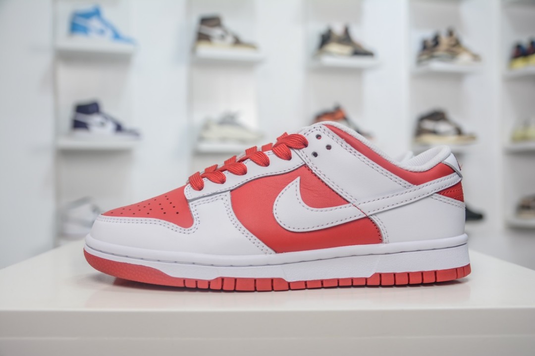 Nike Dunk Low “Championship Red” (W)(2021) CW1590-600, Men's Fashion ...
