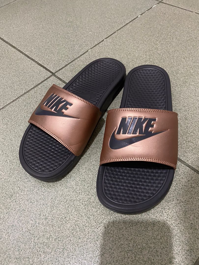 Nike slides, Men's Fashion, Footwear, Slippers & Slides on Carousell