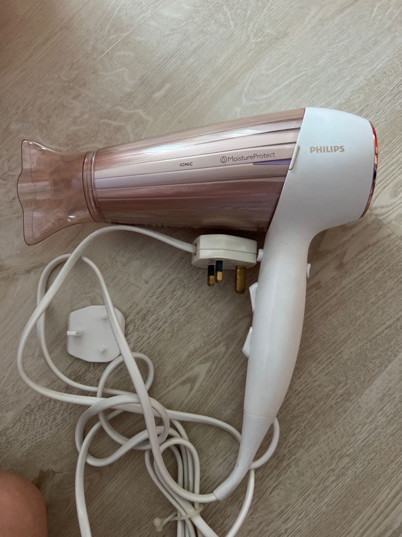 Philips ionic hair dryer HP8280, Beauty & Personal Care, Hair on Carousell