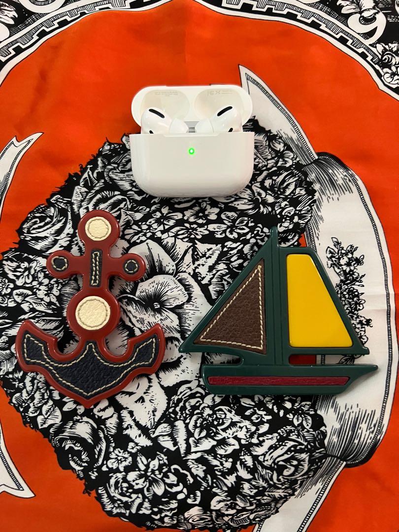 RARE AND COLLECTIBLE: Prada Resin Anchor Brooch, Women's Fashion ...